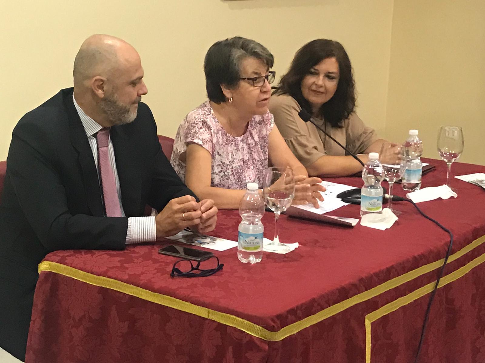 Isabel Cuenca Anaya inaugura en nuestra hermandad el XIV Ciclo ...